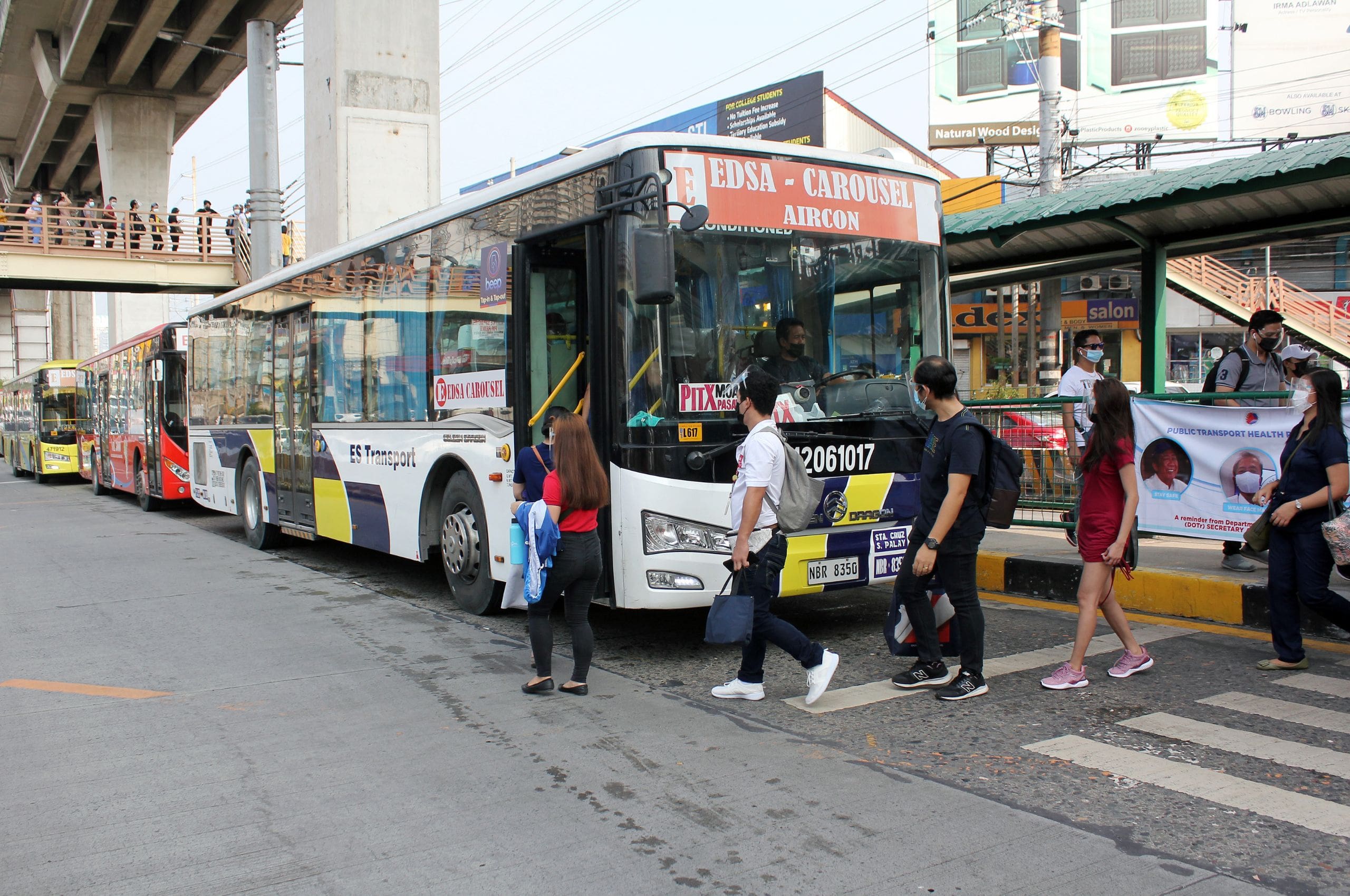 Politicians Can’t Keep Off the EDSA Carousel Busway